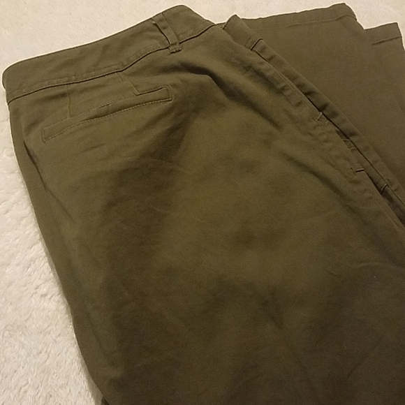 Cato | Pants & Jumpsuits | Cato Capris | Poshmark